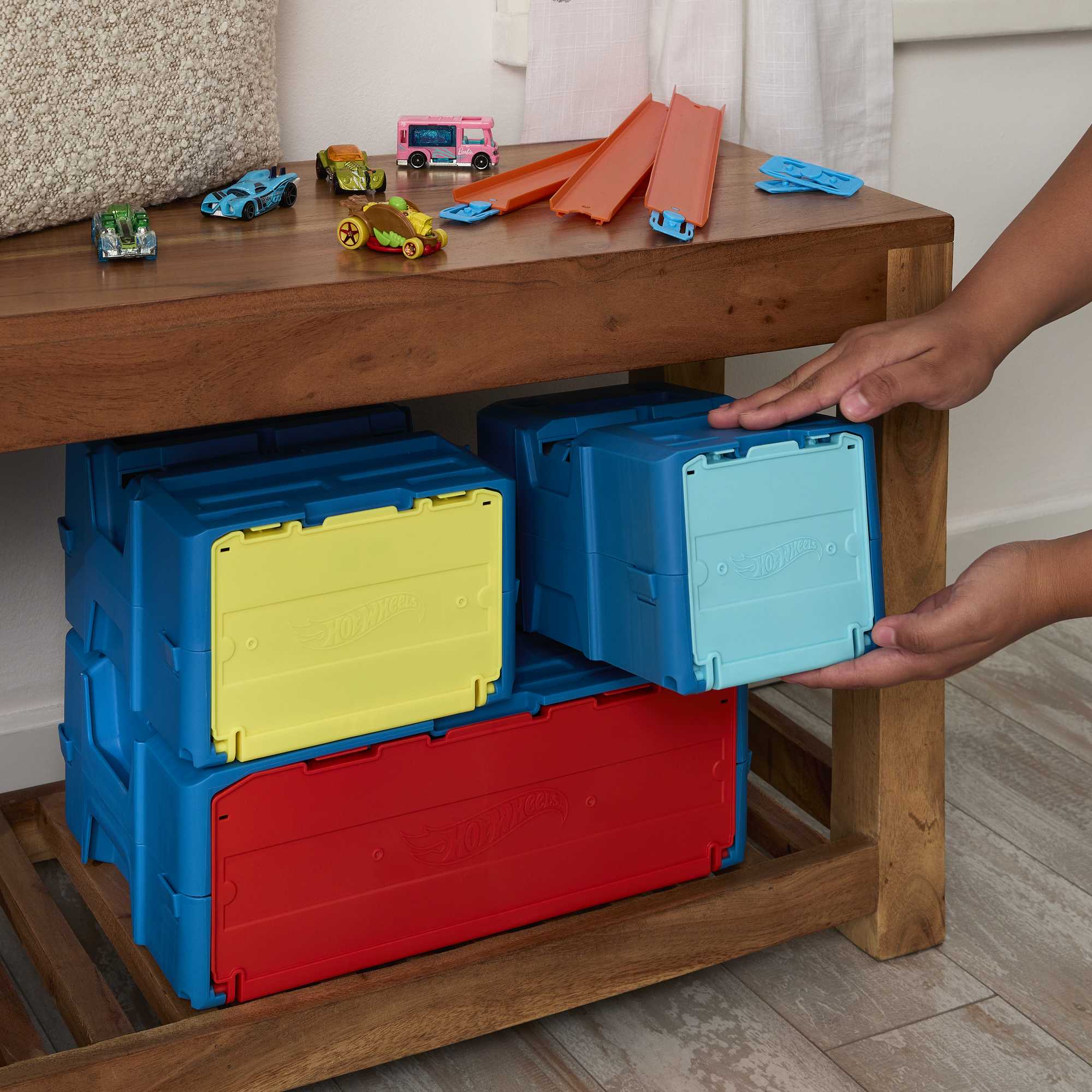 Hot Wheels Track Set with Cars & Storage Boxes | MATTEL