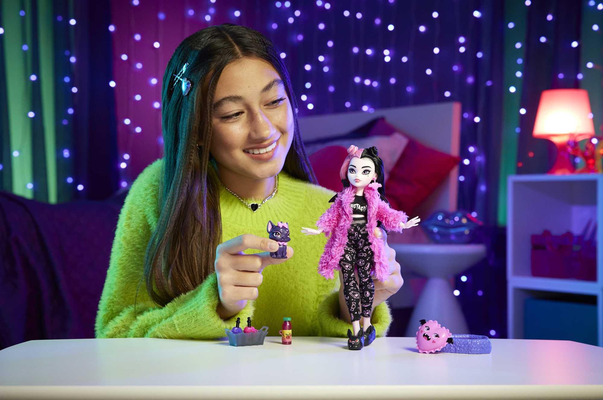Monster High Doll And Sleepover Accessories, Draculaura, Creepover ...