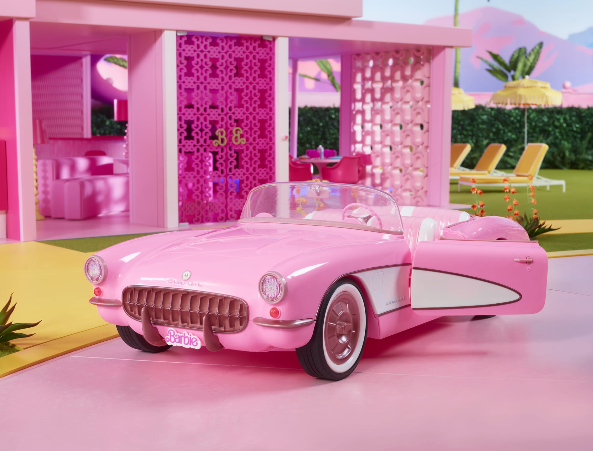 Barbie le film - Corvette rose vintage | HPK02 | MATTEL